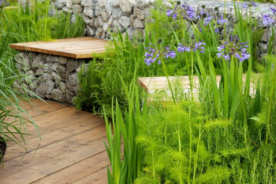 English Style Garden Deck Design English Garden Patio Photos & Ideas