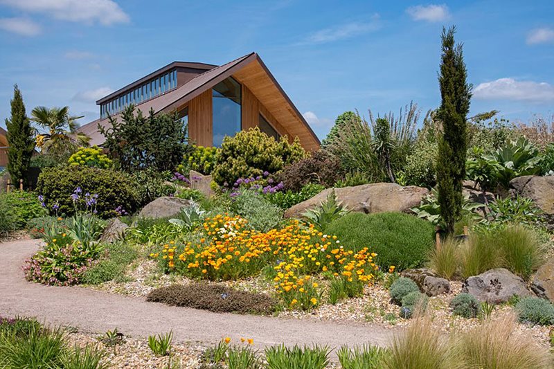 See the seasonal highights at RHS Garden Hyde Hall / RHS Gardening